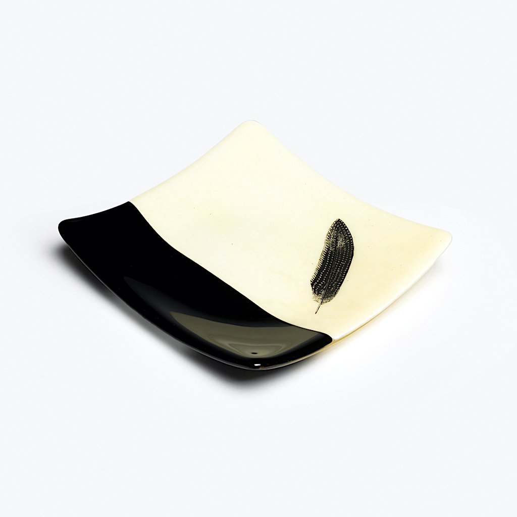 Feathers Dessert Plate - Nixon Art Glass